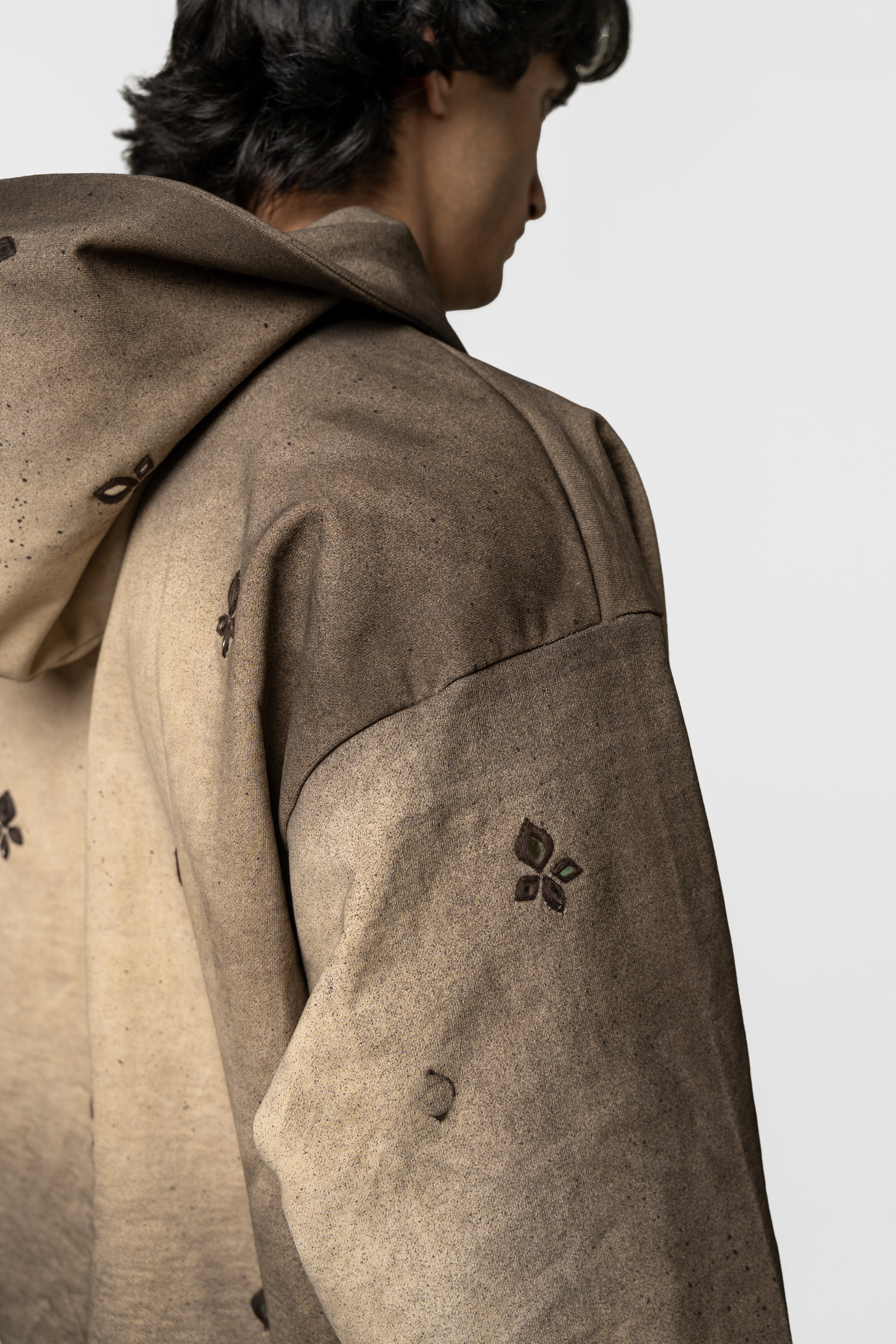 How Streetwear Fashion Is Shaping Urban Style in India – F A R A K